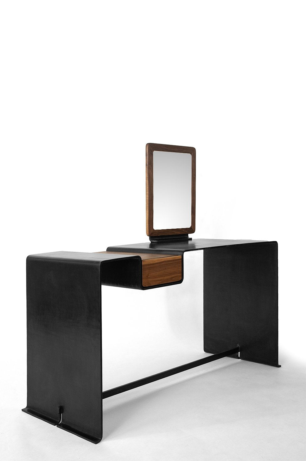 DESK NO. 1 – WARECO