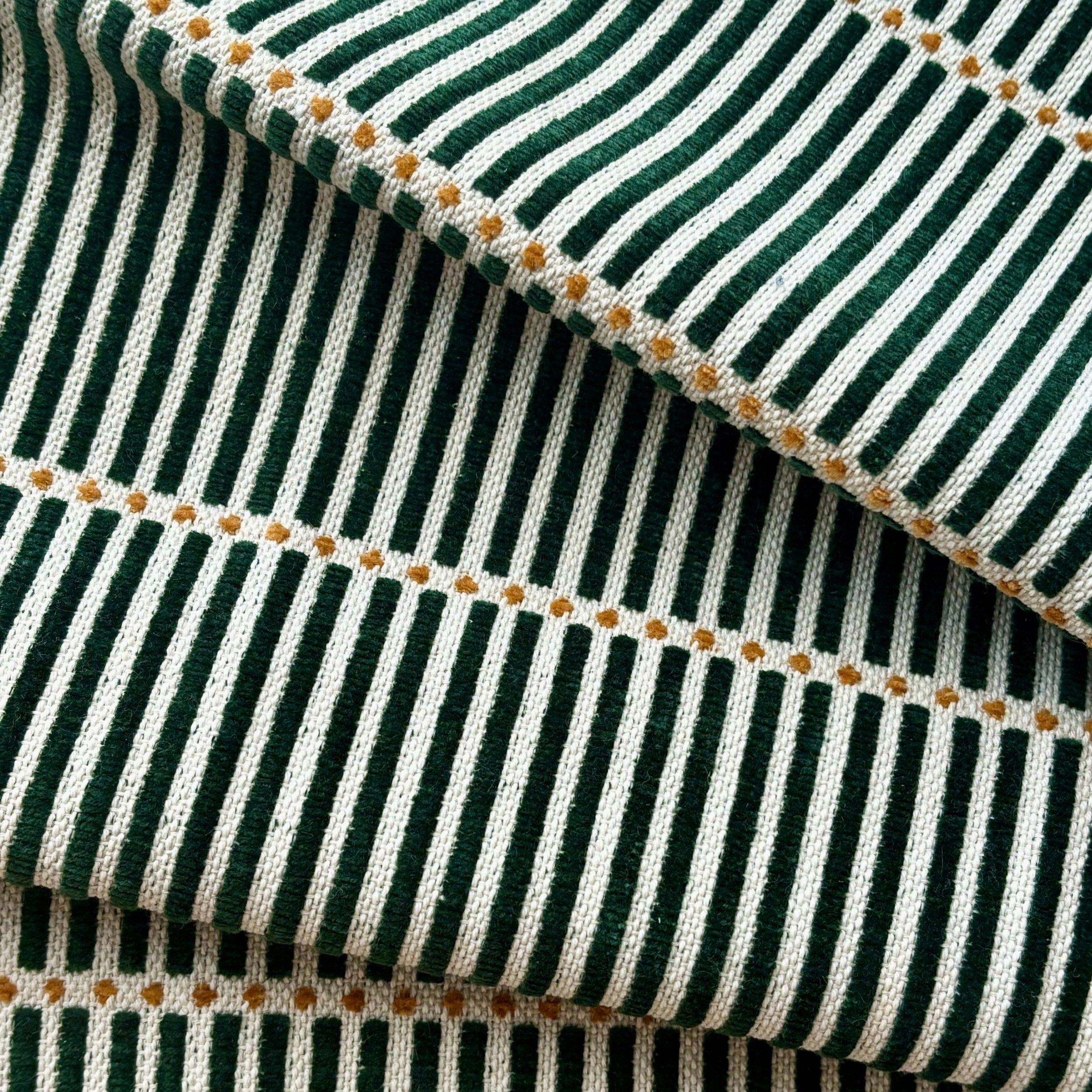 CANDELARIA IN FOREST – WARECO