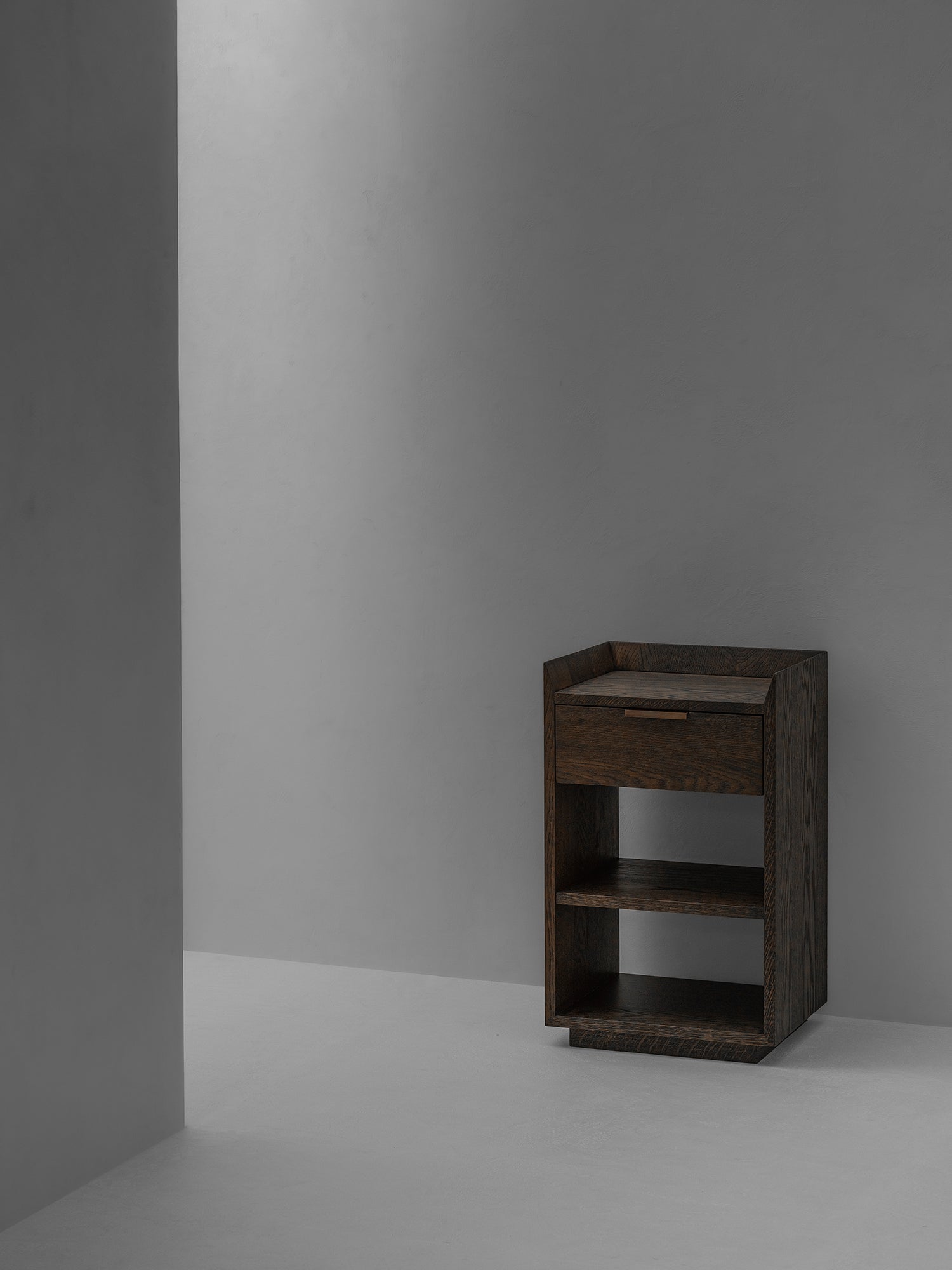 NOTA BENE BEDSIDE TABLE – WARECO