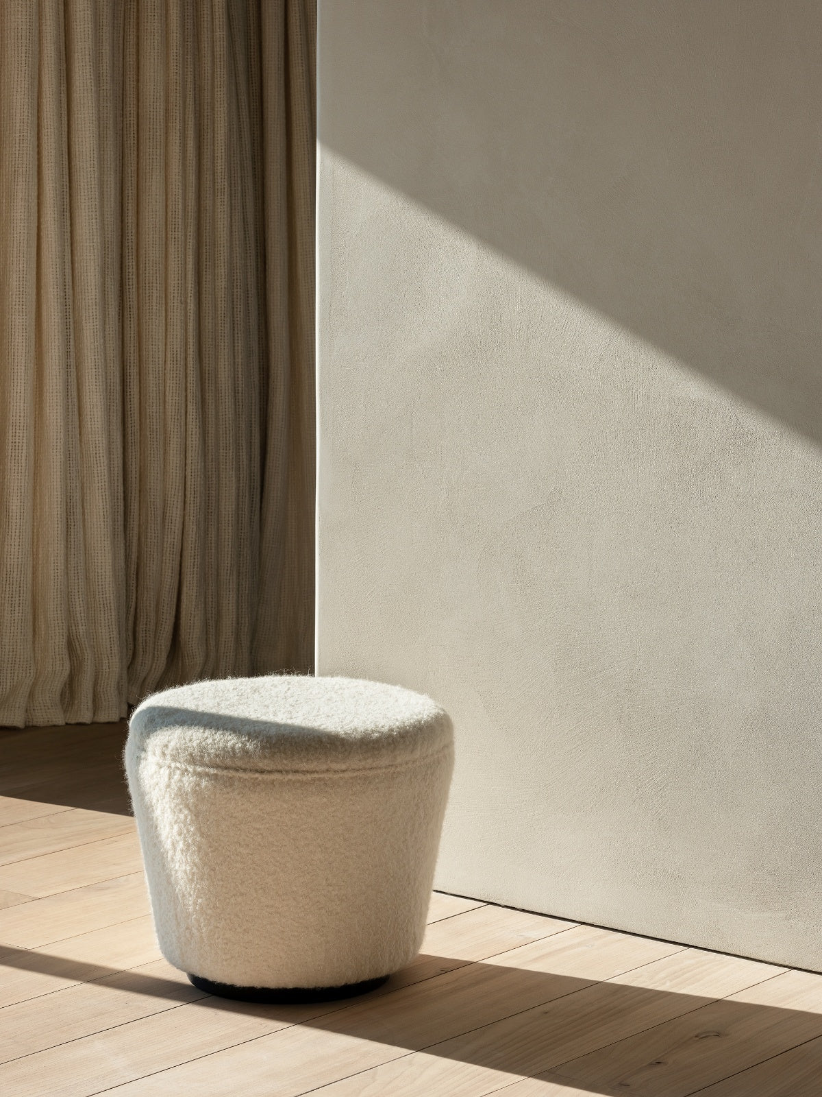 Seating – Page 2 – WARECO