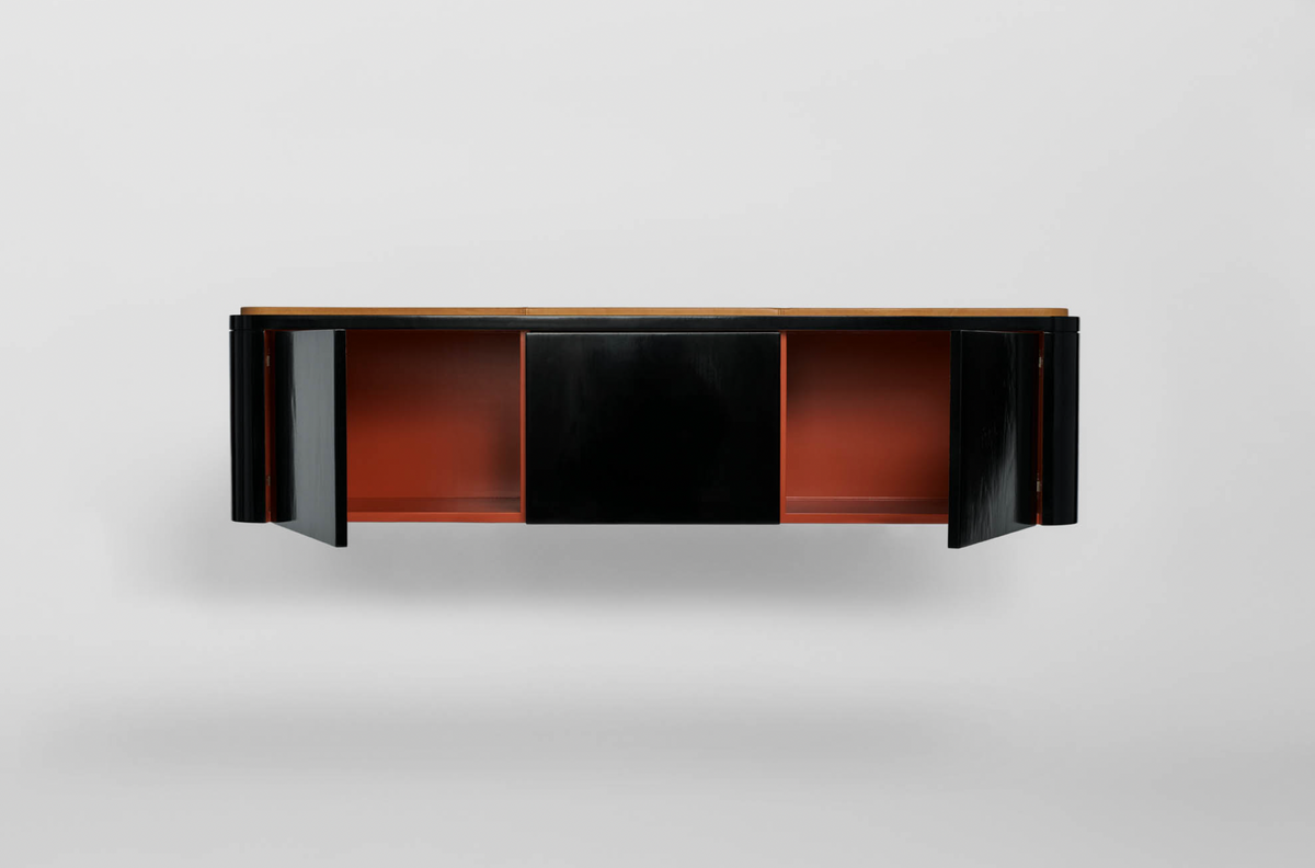 No. 123 CONSOLE – WARECO